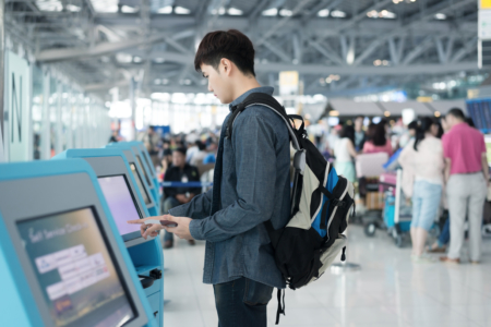 Conheça as vantagens de fazer o check-in on-line - Engetur